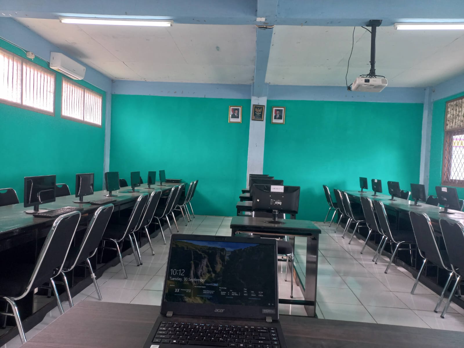 SMK YAJ DEPOK