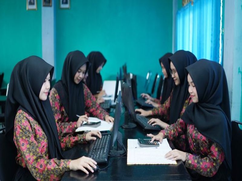 SMK YAJ DEPOK